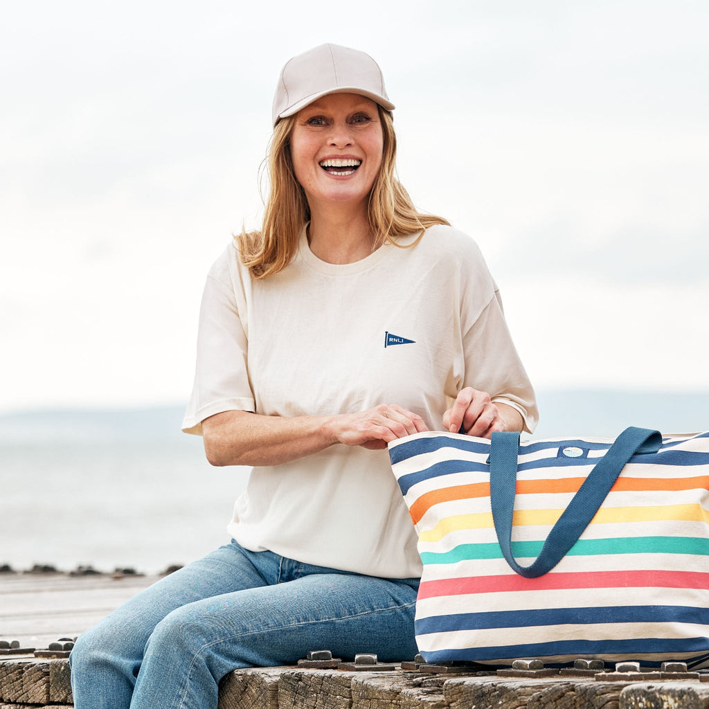 RNLI Burgee Embroidery Cap | RNLI Shop